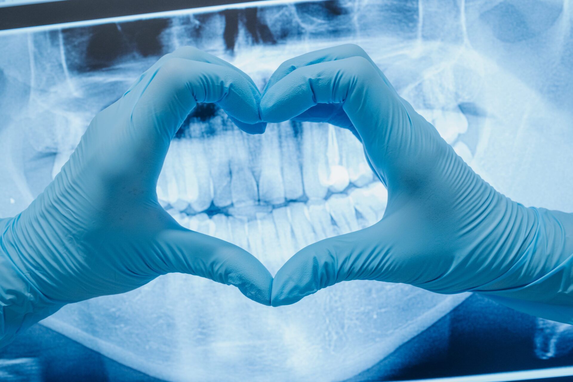 Zobu pārbaude un diagnostika | apinesklinika.lv